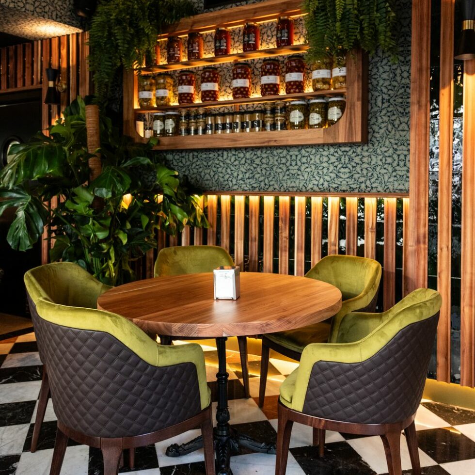 Catalina El Bar - Grupo Catalina